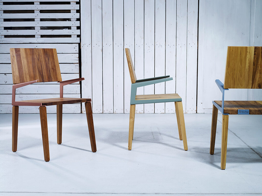 L chair – Hookl und Stool